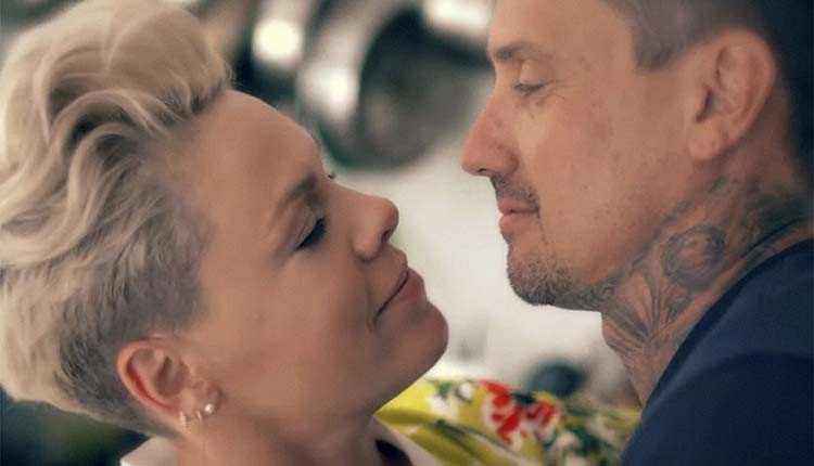 P!nk estrena el videoclip oficial del tema ’90 Days’ | Popelera
